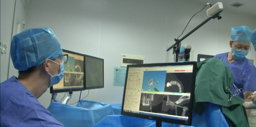 Robot Dentist Performs First Fully Automated Dental Implant | Endroid ...